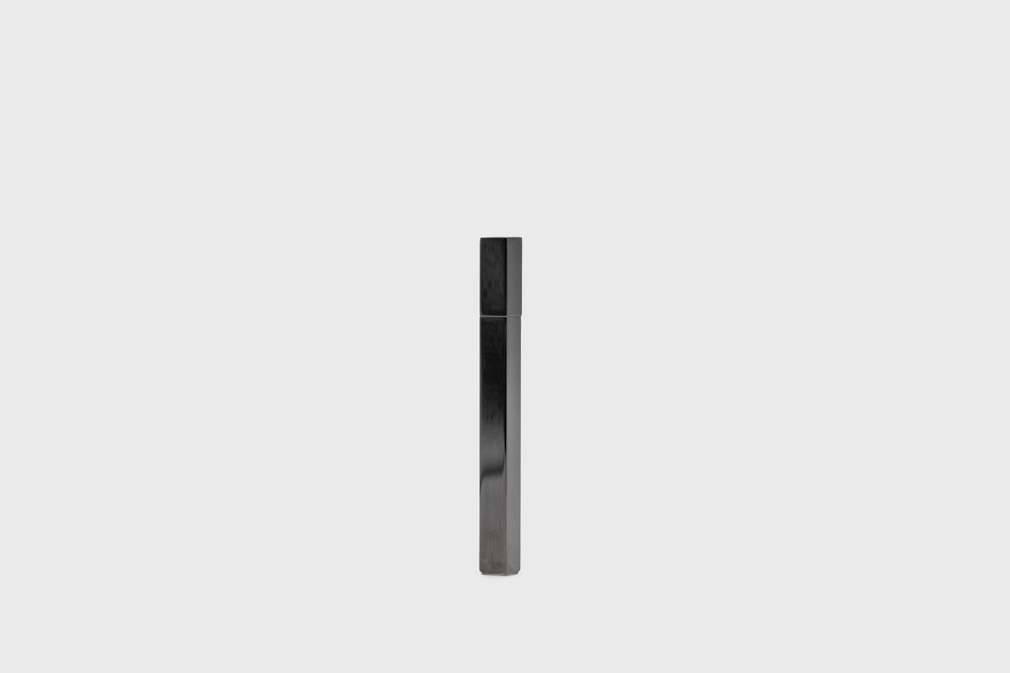 QUEUE Metal Lighter [Black] | BindleStore.