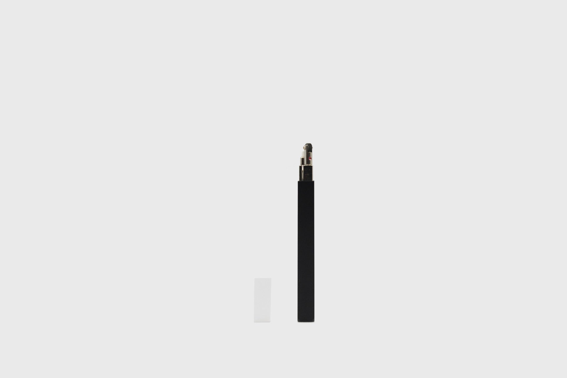 QUEUE Two-Tone Lighter [Black / White] | BindleStore.